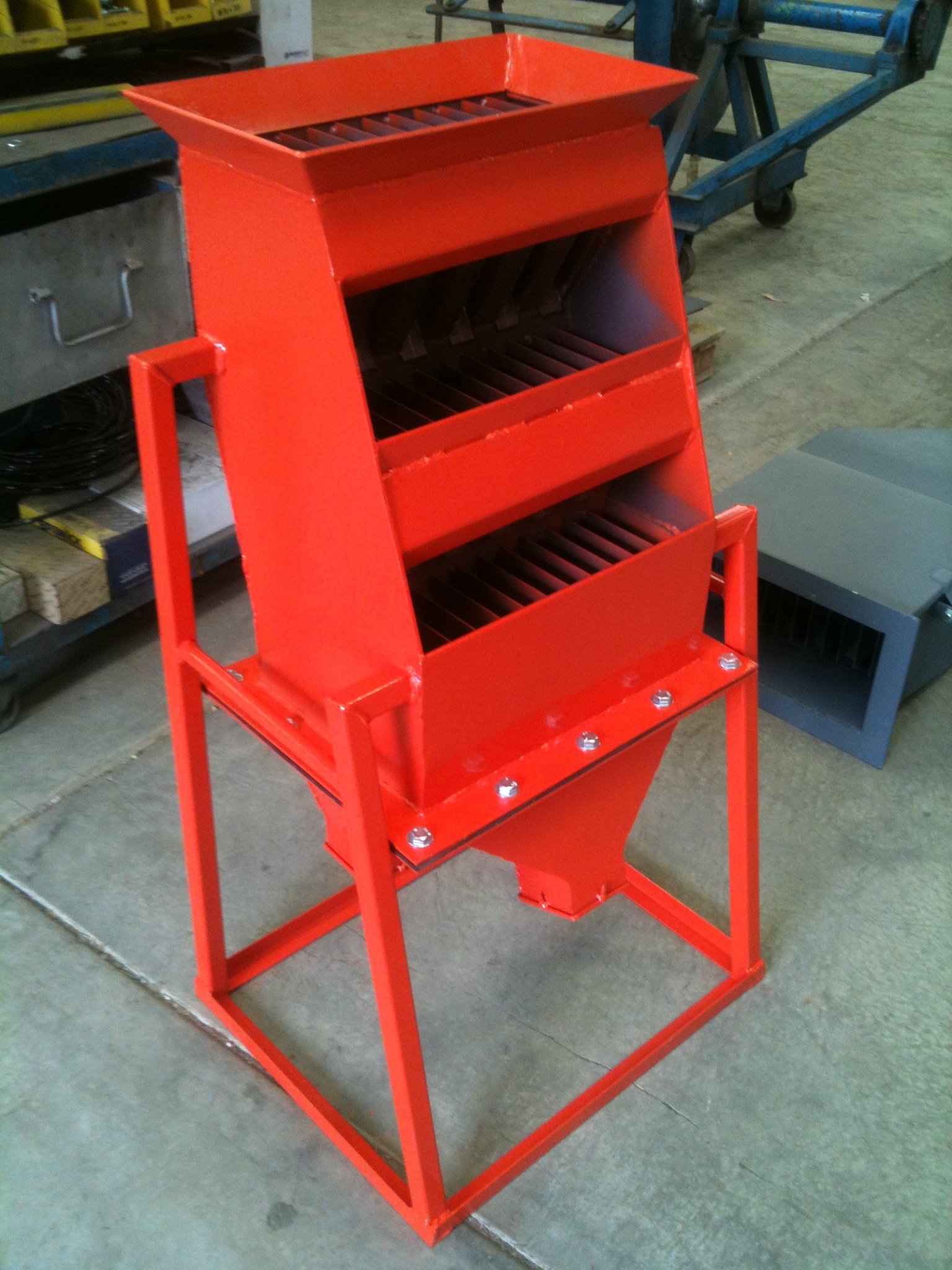 Riffle Sample Splitters (Mild Steel) – Field & Lab Models